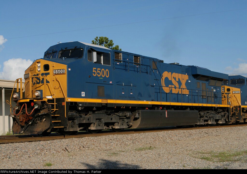 CSXT 5500 ES44DC